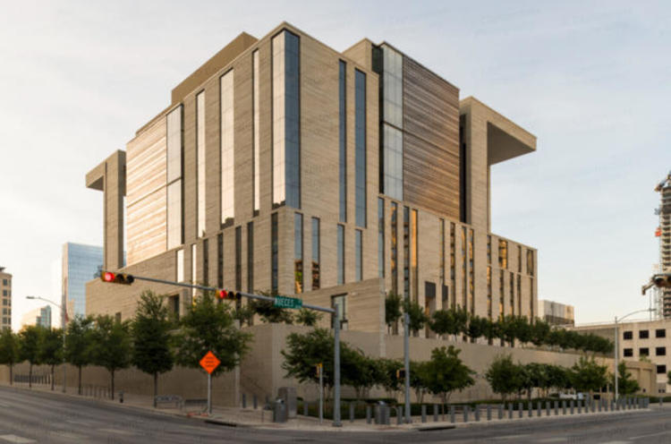 Find Parking Near United States Federal Courthouse in Austin, TX
