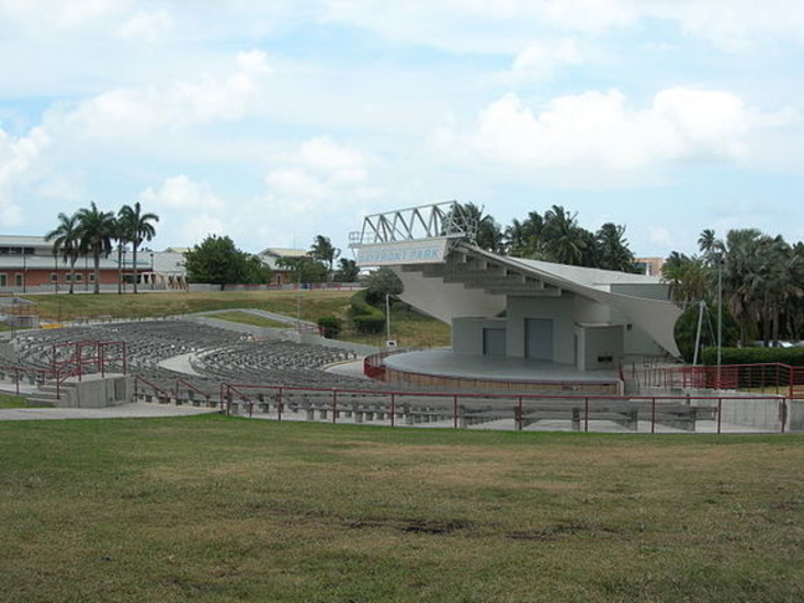 Parking near FPL Solar Amphitheater in Miami, FL | Premium Parking