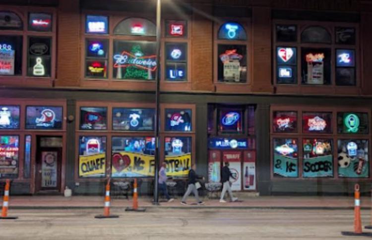 Find Parking Near The Quaff Sports Bar And Grill in Kansas City, MO